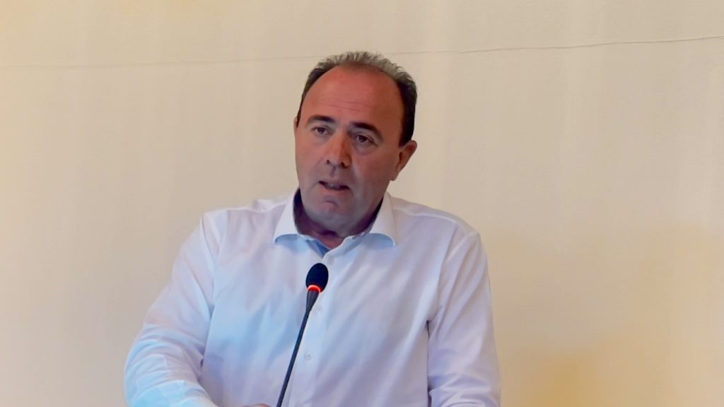 Φίλιας για ΤΟΕΒ: «Για να μην μπορούν να ρυθμίσουν τα χρέη τους κάτι δεν ...